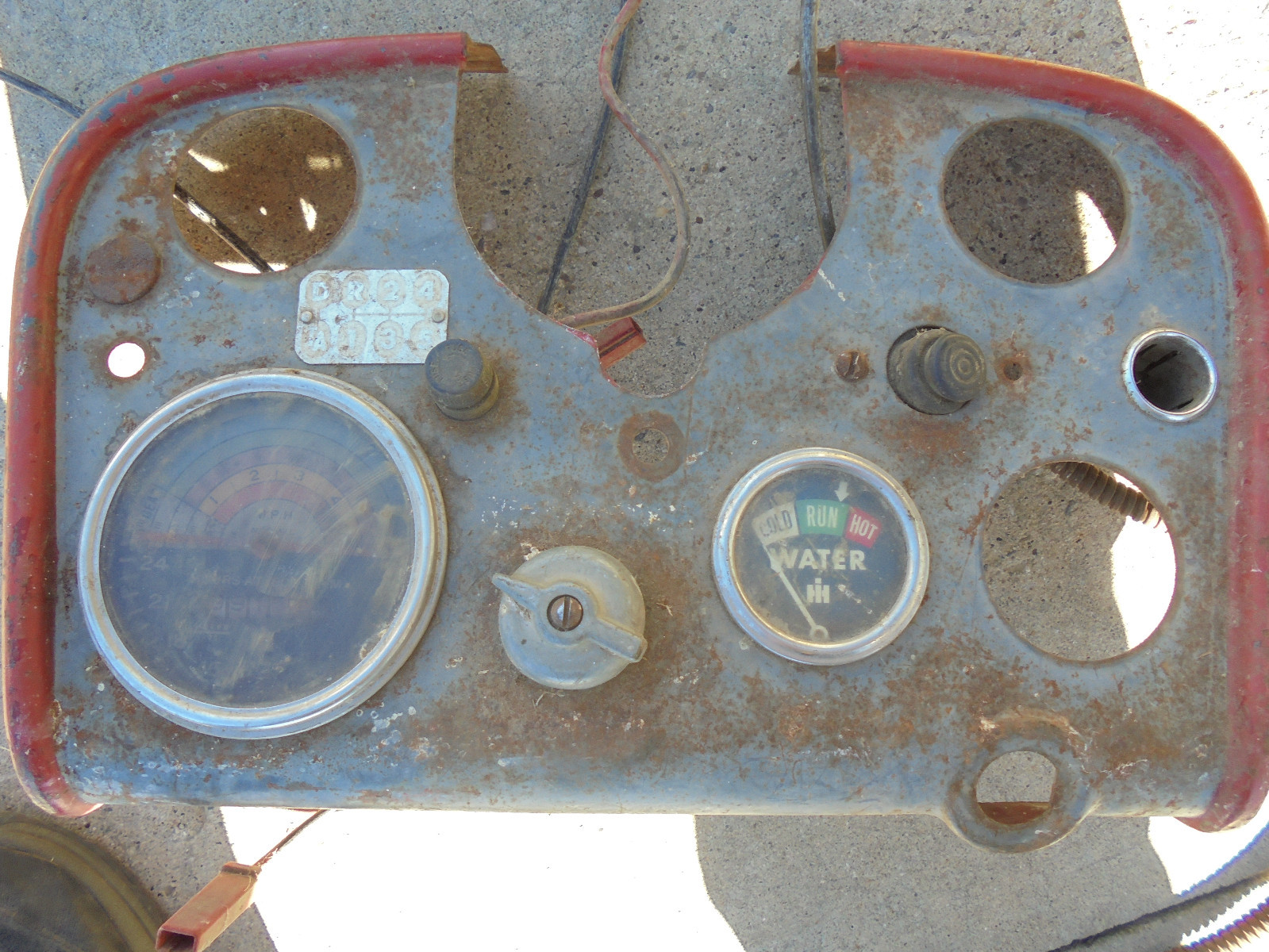 Vintage / Antique Ford IH International Farmall Tractor Instrument ...