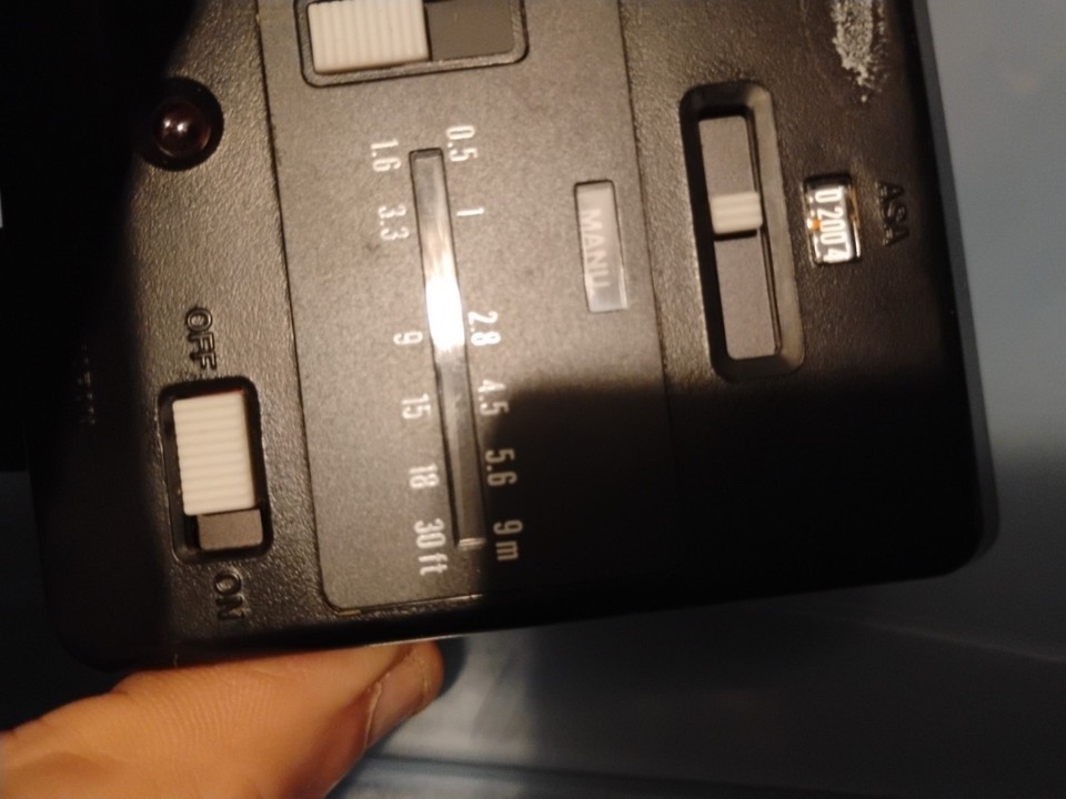 Canon 188A Speedlite with Case In Nice Condition As Shown In The Photos ...