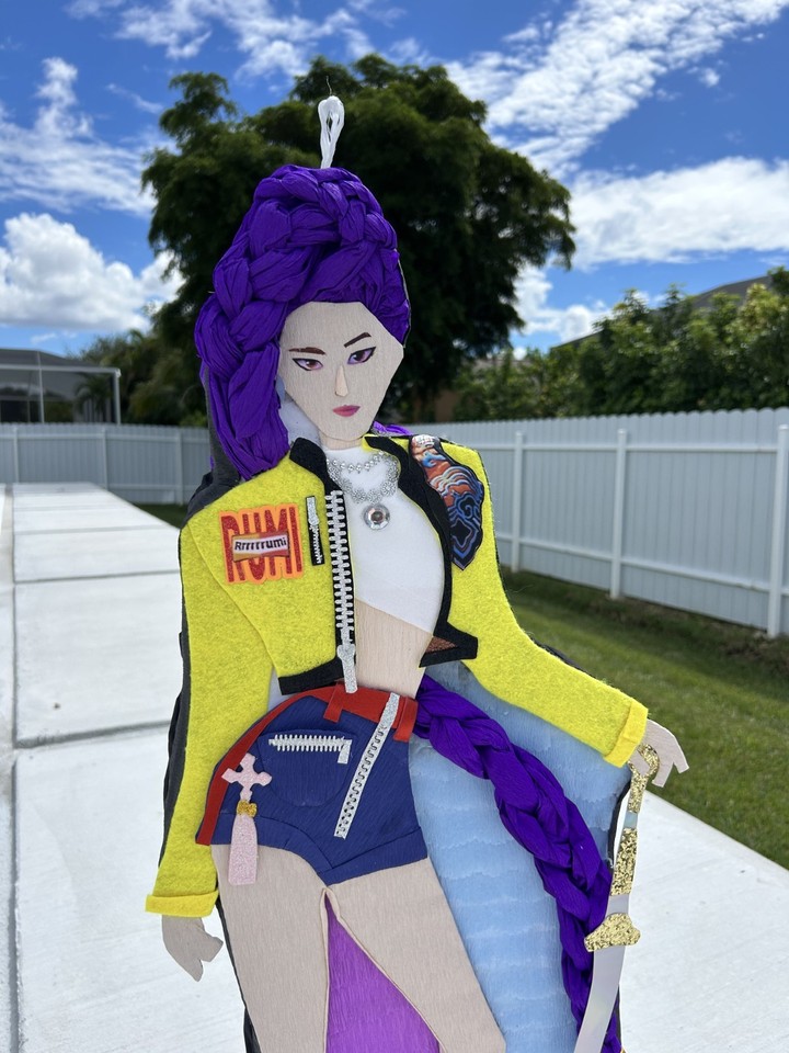 KPOP DEMON HUNTER PINATA 34"X13"X6" | eBay