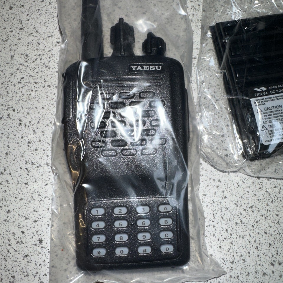 Yaesu professional UHF transceiver Vx-246 16 Channels | eBay UK