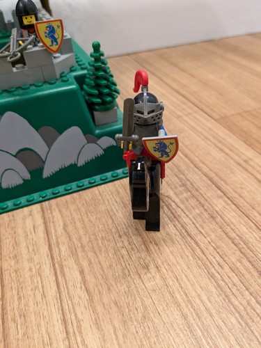 Lego Vintage Castle 6081 King's Mountain Fortress 100% Complete w ...