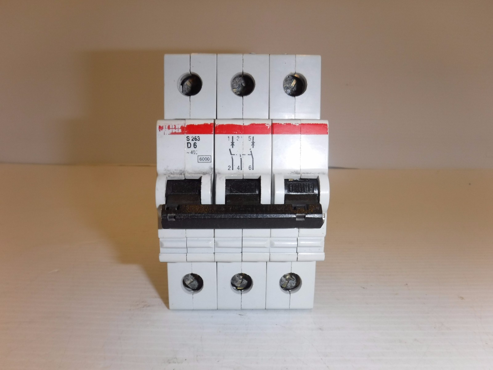ABB S263-D6 CIRCUIT BREAKER 3P 6A CURVE D | eBay