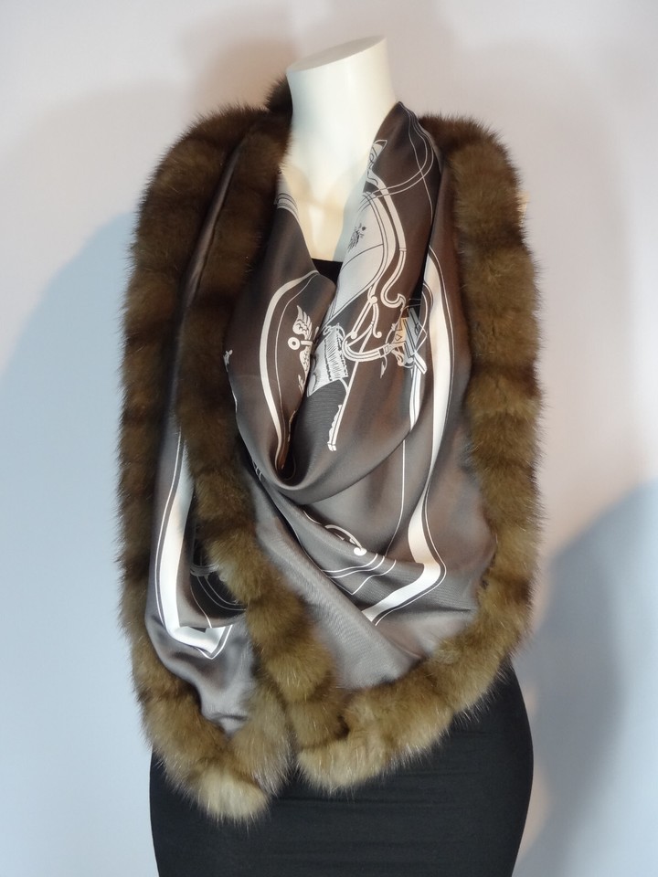 HERMES ' Ex Libris ' Twill Silk Russian SABLE real Fur (100cm x 100cm ...