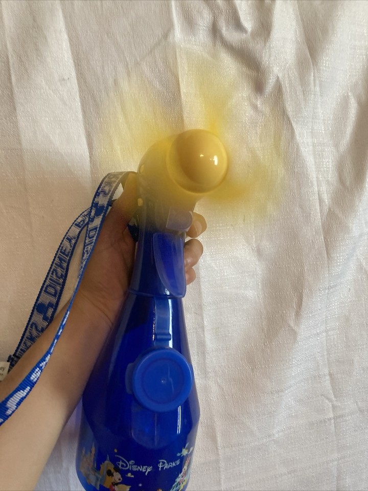 Walt Disney World Parks Misting Water Spray Bottle Fan Batteries ...