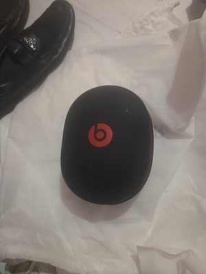 Beats by Dr. Dre BTLOEHCBR-SC17-2-RF Zipper Case - Black | eBay