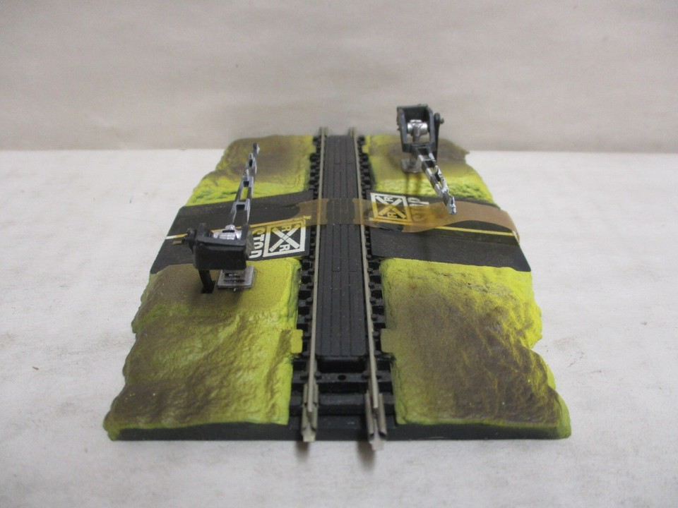 Lot of N Scale Train Accessories Crossing Signs Telephone Poles ...