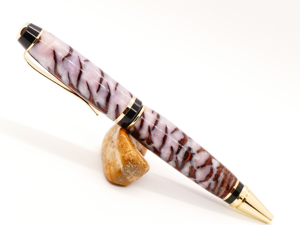 Beautiful Handmade Cigar Style Twist Pen resin wirth embedded Pine Cone ...
