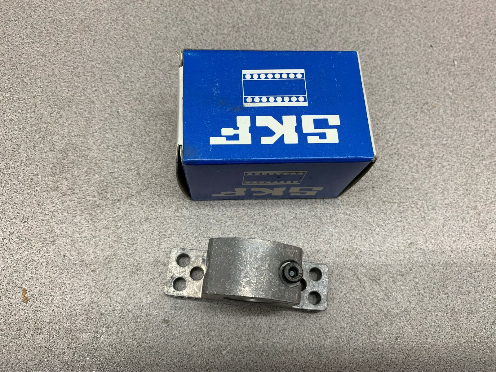 NEW IN BOX SKF LINEAR BALL BEARING LSCS 20 | eBay