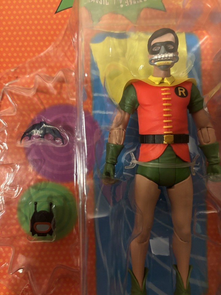 DC Batman Classic TV Series: (2023) ROBIN WITH OXYGEN MASK 6" Action ...