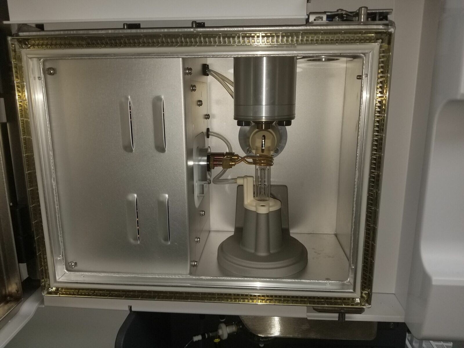 Agilent 5110 ICP-OES VDV w SPS-4 Autosampler & Agilent G8481A Chiller ...