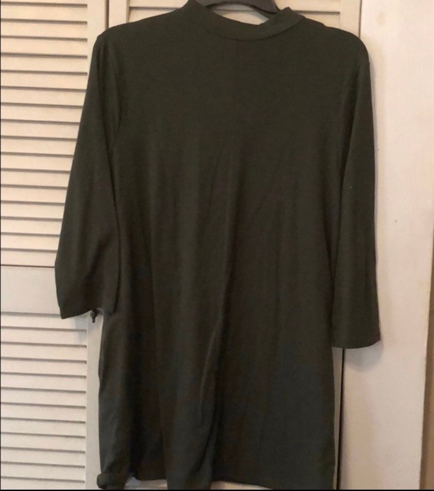 Zenana Premium Forest Green Peplum 3/4 Sleeve Key Hole Neck Top W ...