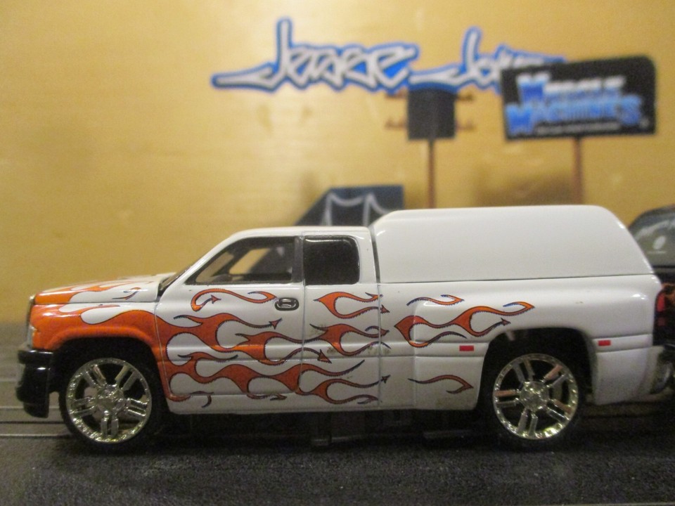 HO 1:64 Metal Body Slot Car Custom Metal Body Slot cars Muscle Machines ...