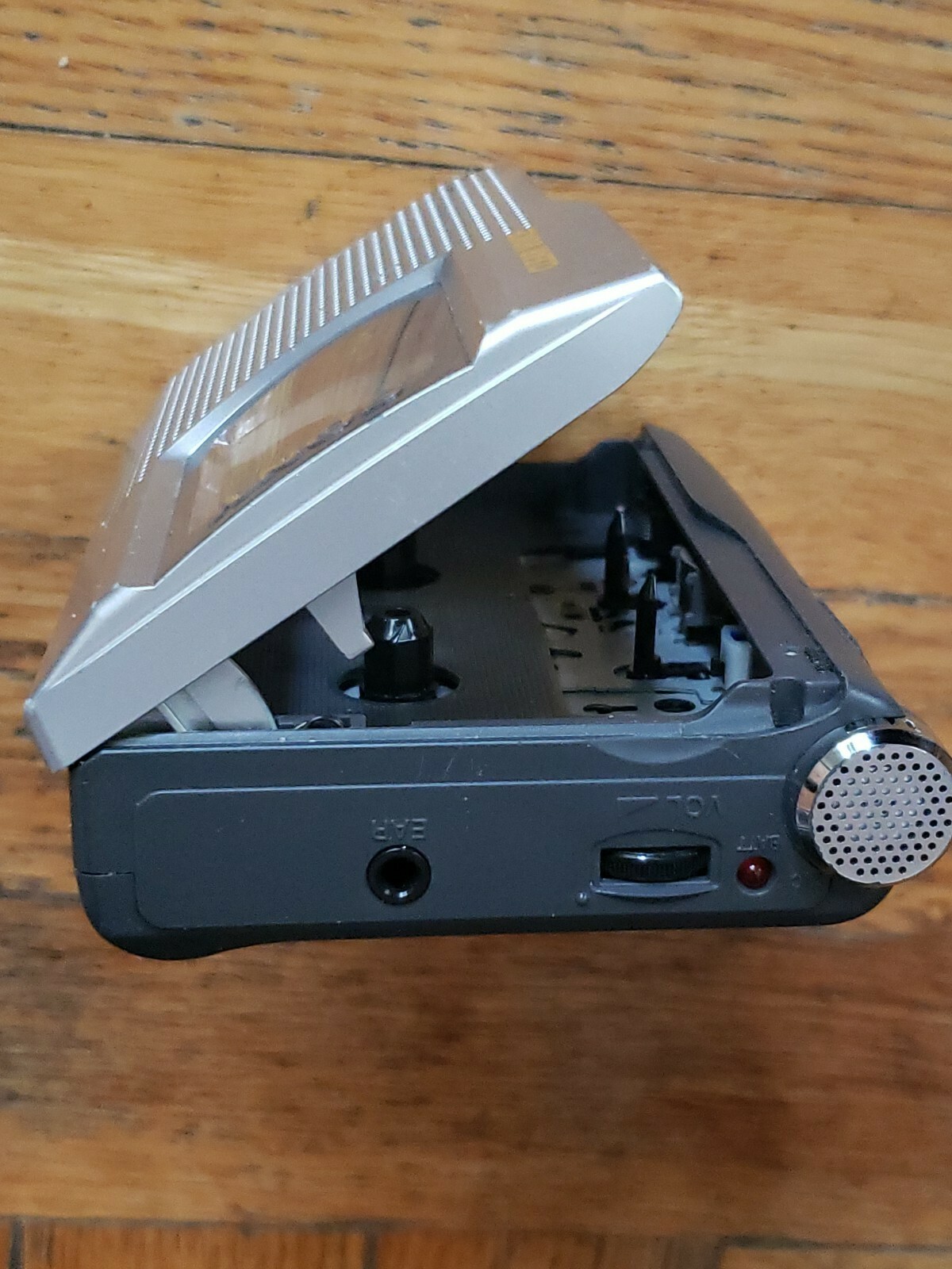 Sony Clear Voice TCM-150 & Sony Walkman SRF-19W | eBay