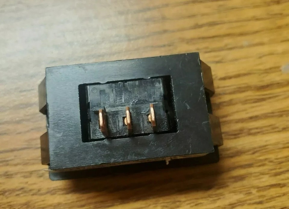 *AMERICAN TECHNOLOGY BLACK ROCKER SWITCH 3 PRONG FREE SHIPPING | eBay