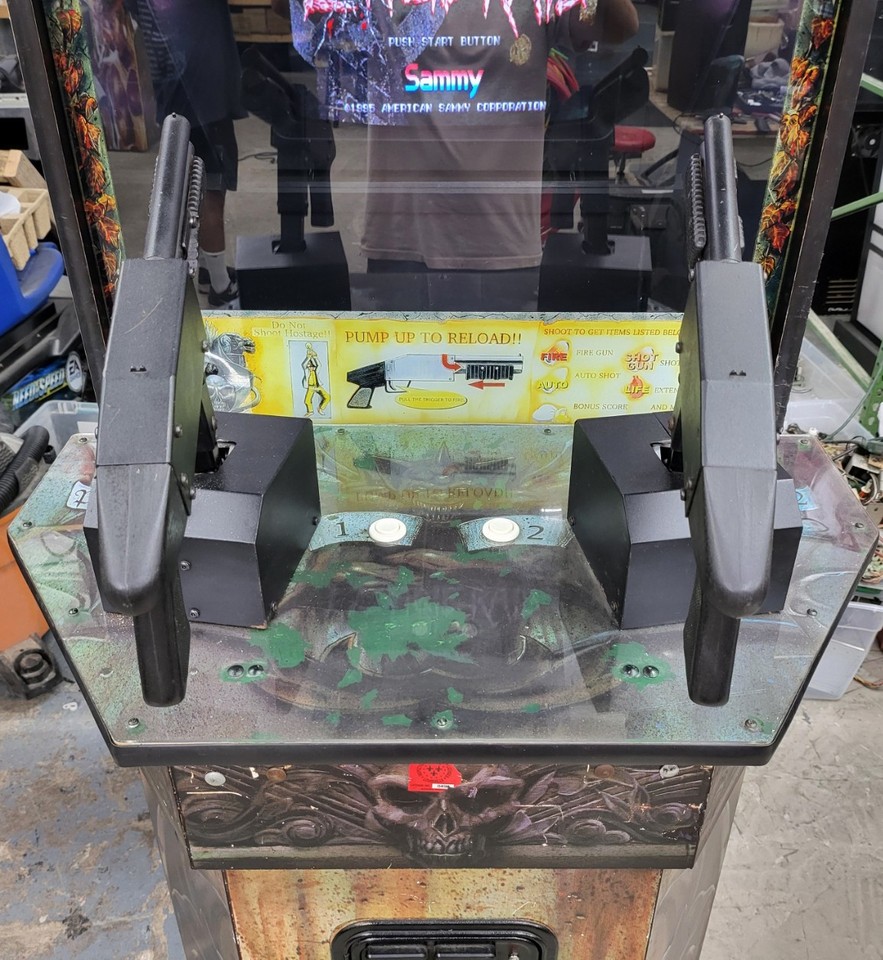 ZOMBIE RAID Full Size Arcade Gun Shooting Video Game Machine - WORKS ...