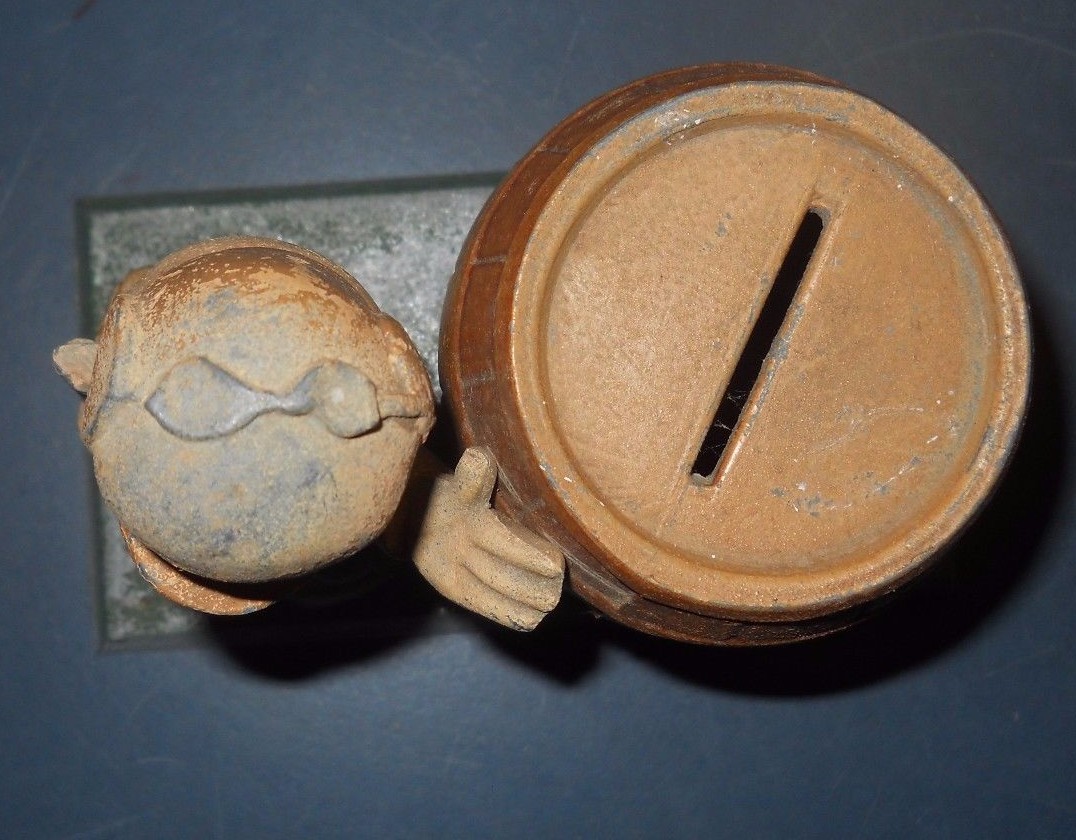 VINTAGE ANTIQUE CAST ALUMINUM ELMER FUDD THE HUNTER BARREL BANK W.B.C ...