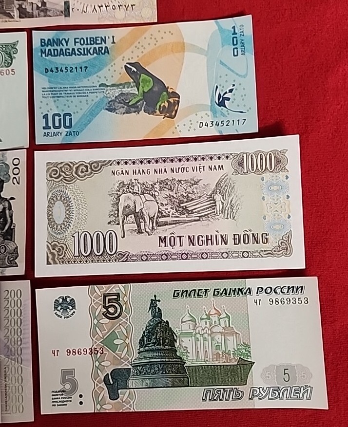 Uncirculated Lot of 7 Different Foreign PAPER MONEY BANKNOTES WORLD ...