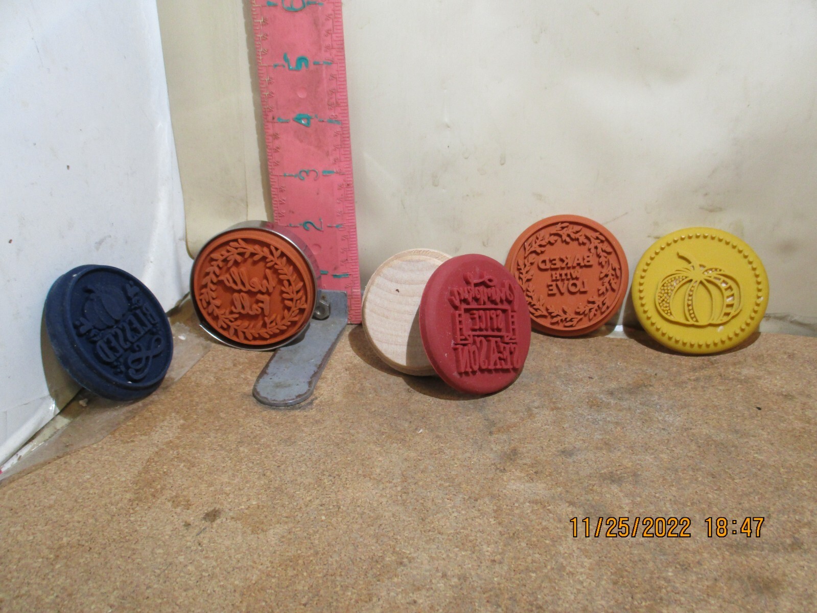 UNBRANDED COOKIE STAMPS , INTERCHANGABLE STAMPS WITH WOOD HANDLE | eBay