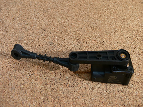 Land Rover Lr3 RH Front Suspension Height Sensor LR020157 for sale ...
