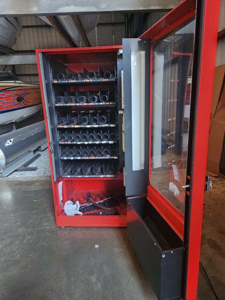 Lance Vending Machine 3054 - Used, in Working Condition | eBay