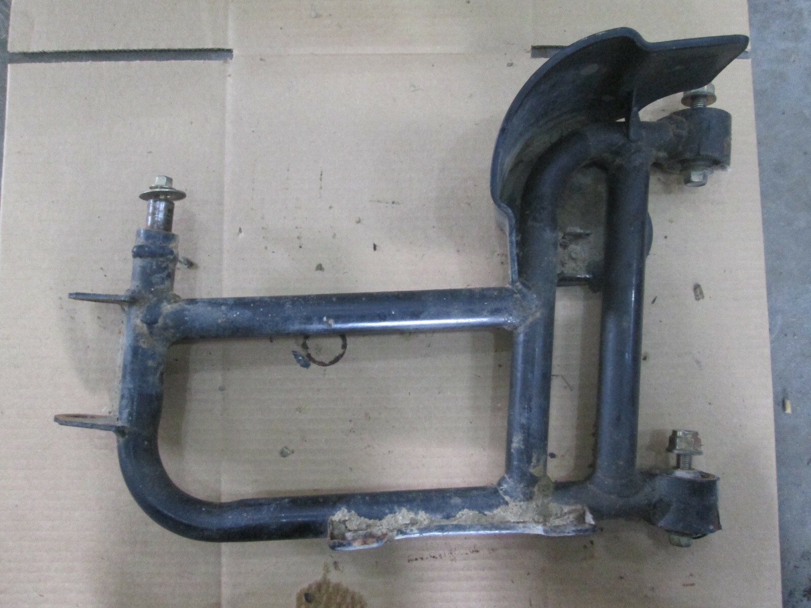 Arctic Cat 500 Automatic ATV 4X4 2002 02 rear left lower a-arm a ...