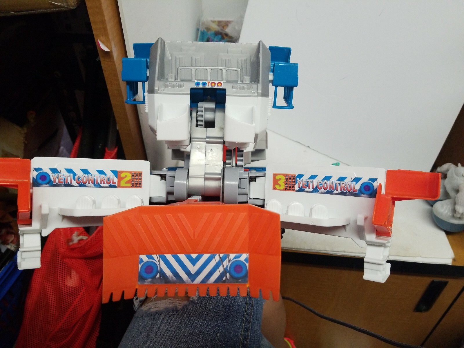 Matchbox Mega Rig Adventure Snow Monster Arctic Yeti snowman truck | eBay