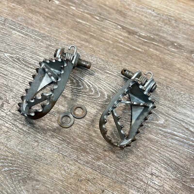 2006 KTM 250SX 250 SX XC EXC 2-Stroke / Original OEM FOOT PEGS WITH ...