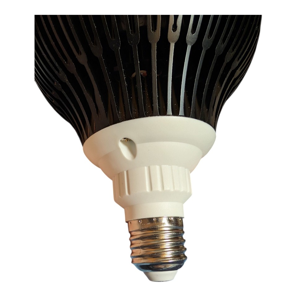 Red Mito LED Light Therapy Bulb, 660nm Deep Red & 850nm Near Infrared ...