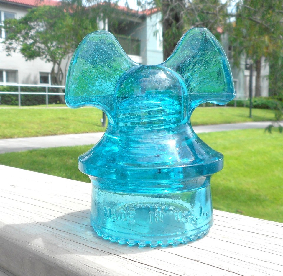 GREAT BLUE AQUA CD 257 HEMINGRAY MICKEY MOUSE STYLE GLASS INSULATOR (L ...