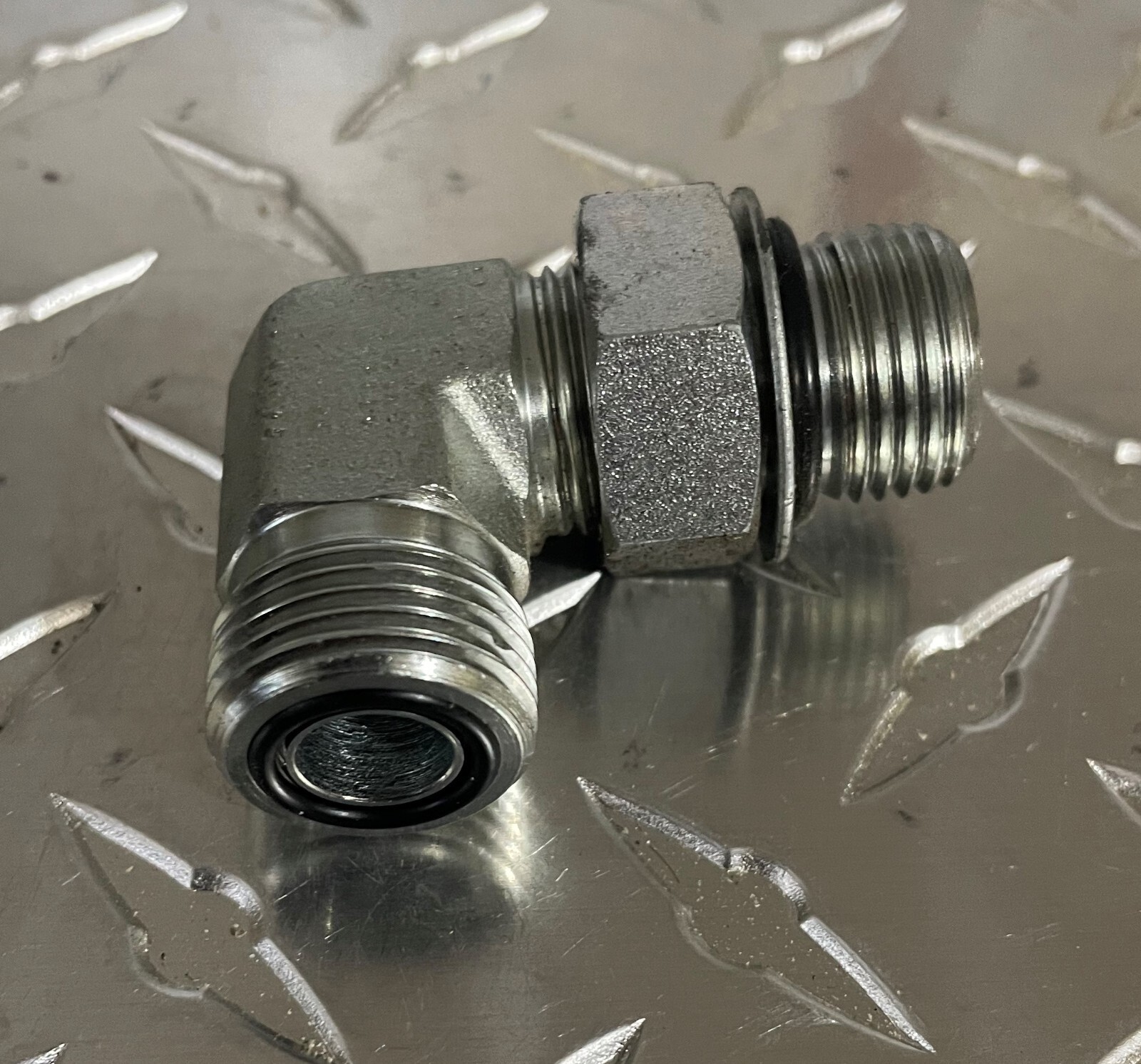 FS6801-08-08 Hydraulic Adapter 1/2" Male ORFS X 1/2" ORB 90 Degree ...