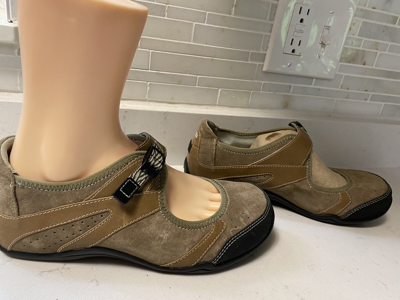 Ahnu Tan Suede Leather Mary Jane Comfort Walking/Hiki… - Gem