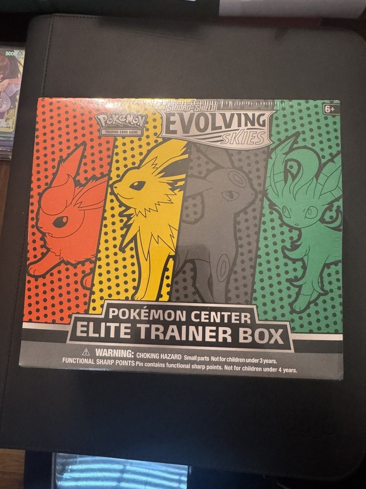 2021 Pokemon SWSH Evolving Skies Sealed Pokemon Center ETB Elite ...
