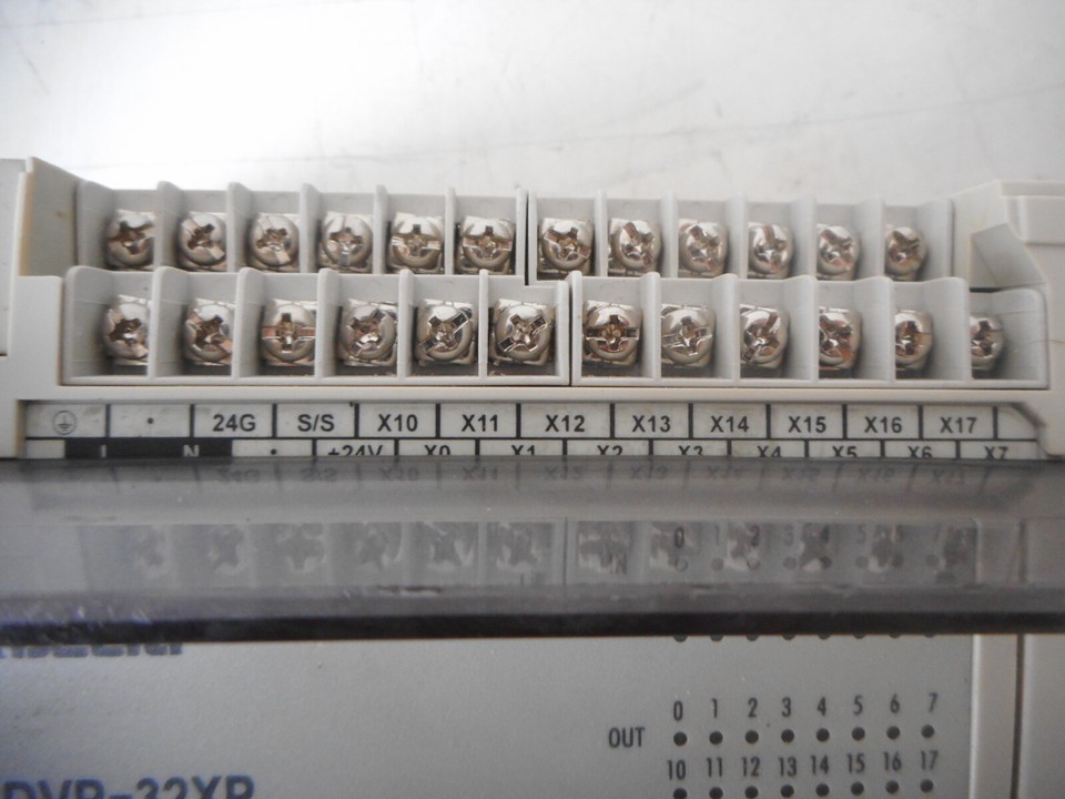 DELTA EXPANSION MODULE - DVP-32XP -- 16 Inputs 16 Outputs - 100-240 ...