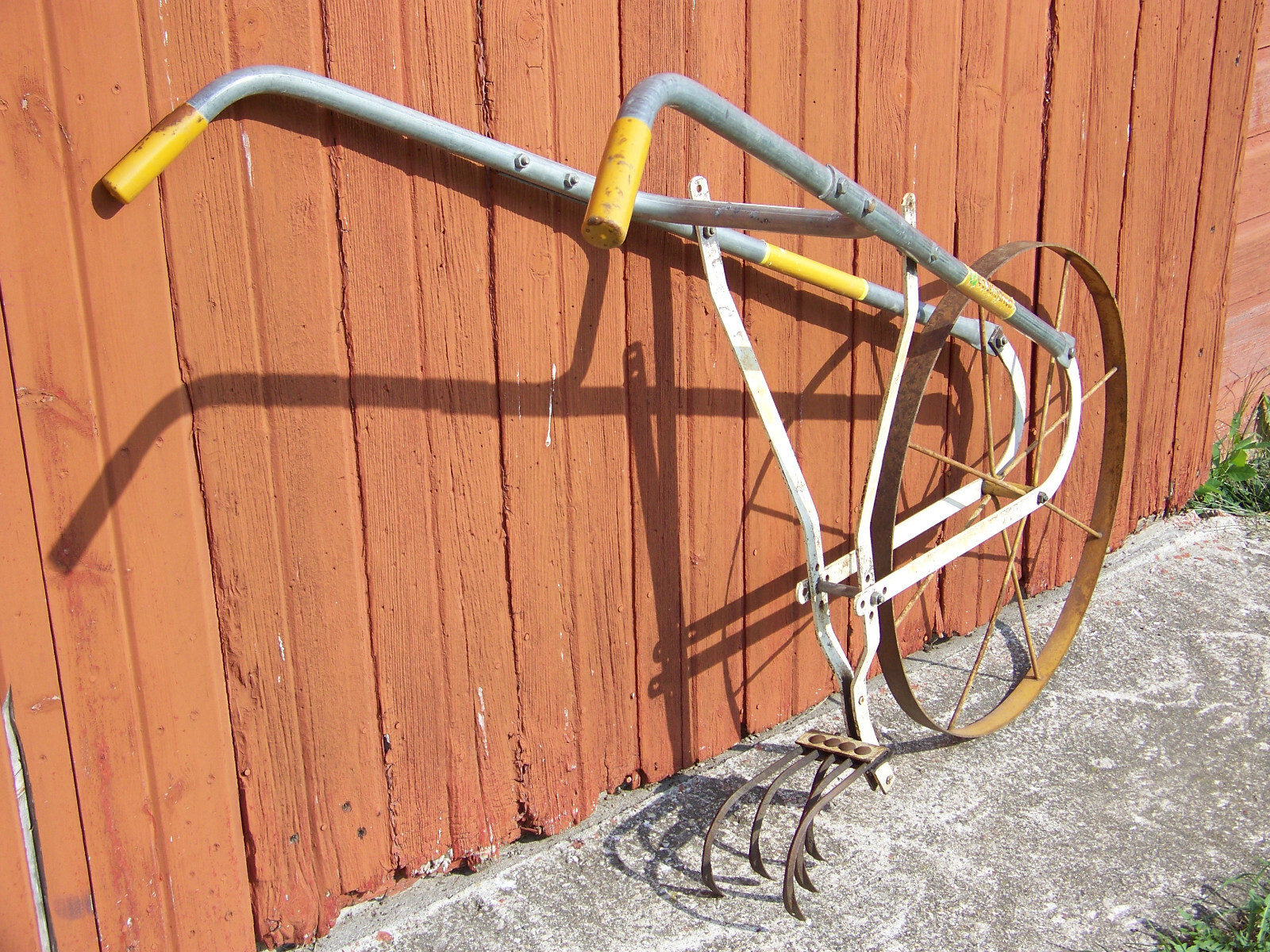 Vintage Antique Golden Harvest Wheel Garden Hand Push Weed Cultivator ...