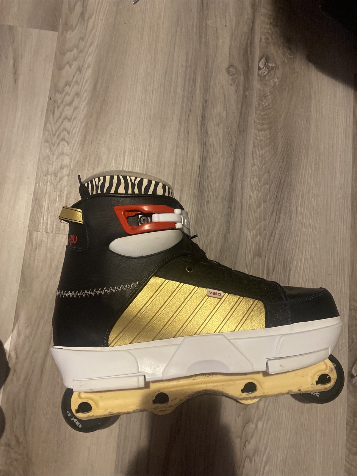 VALO AB 1 Alex Broskow Boot AGGRESSIVE SKATES SIZE 14 Inline rare for ...