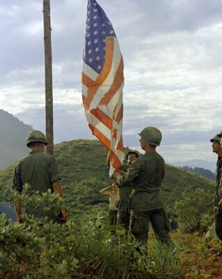 U.S. Soldiers raise the American flag on Ranger Hill 8x10 Vietnam War ...