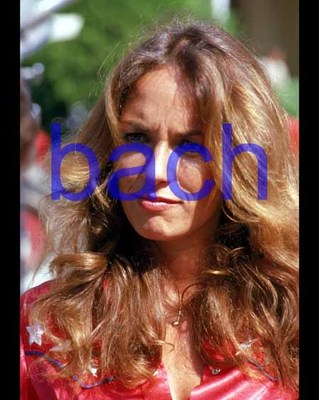 CATHERINE BACH #199,CANDID PHOTO,closeup,THE DUKES OF HAZZARD,daisy ...