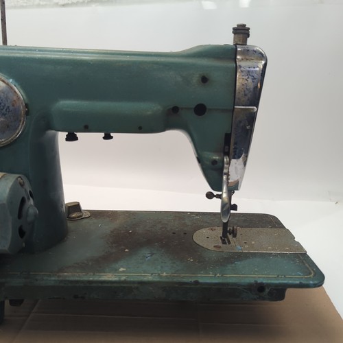 Vintage Commodore Super De Luxe Precision Sewing Machine Model 68 Japan ...