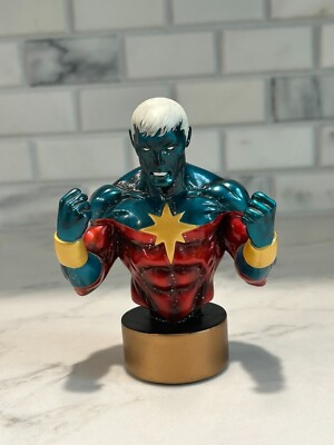 Captain Marvel Bowen Studios Mini Bust Statue 1258/3500 Painted 2002 | eBay