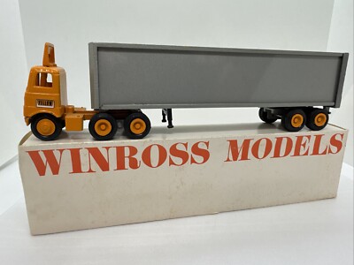 Vintage Winross 1/64 Yellow Freight Silver Tractor Trailer Orange Cab W ...
