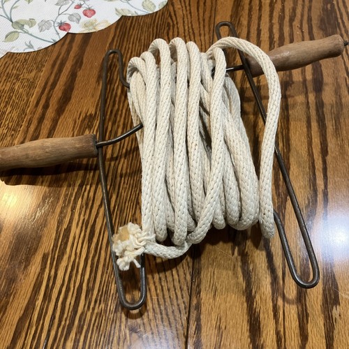 Primitive Vintage Metal &Wood Clothesline, Rope,Winder Turning Handles ...