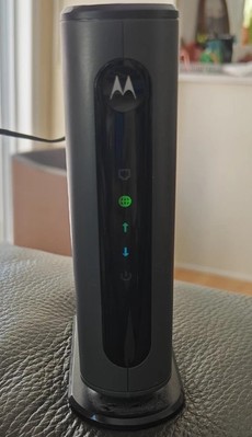 Motorola cable modem MB7420 16x4 686 Mbps | eBay
