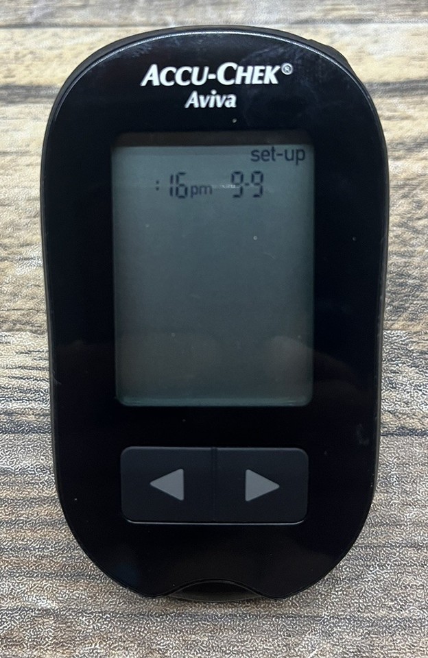 Accu-Chek Aviva Plus Blood Glucose Sugar Monitoring System Meter ONLY ...