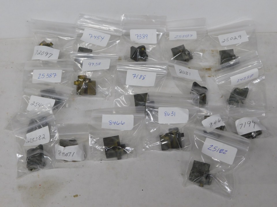 Lot of 18 locks Vintage USPS post office service Mail PO Box Cylinders ...