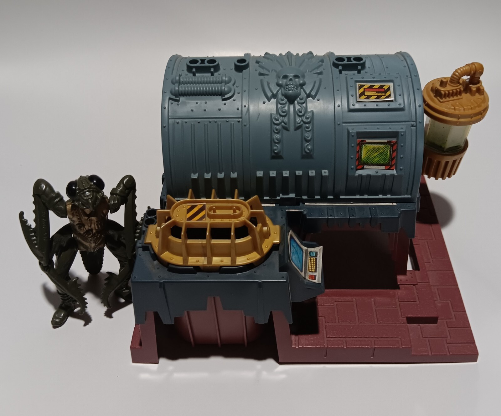 Vintage 1990 Swamp Thing Transducer Playset Kenner Mutated Mantis | eBay