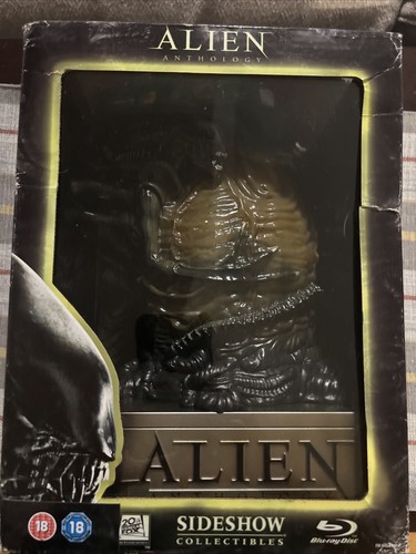 Alien Anthology Sideshow Collectible Light Up Egg with 6 Blu-Ray Disc ...
