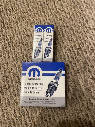 6 MOPAR Spark Plugs 68303913AA | eBay
