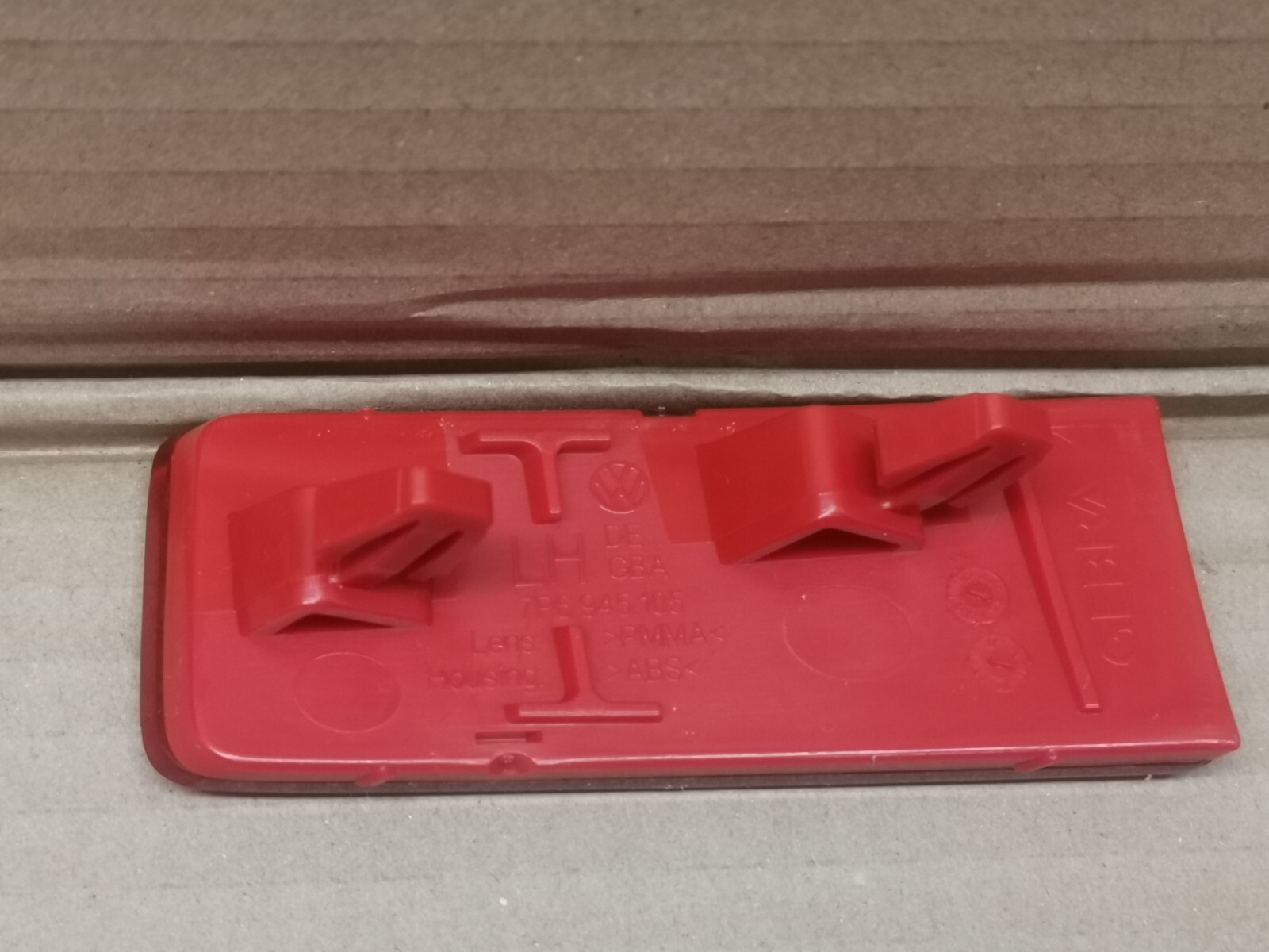 REFLECTEUR DE PAR CHOC ARRIERE GAUCHE VOLKSWAGEN TOUAREG 10-14 REF ...