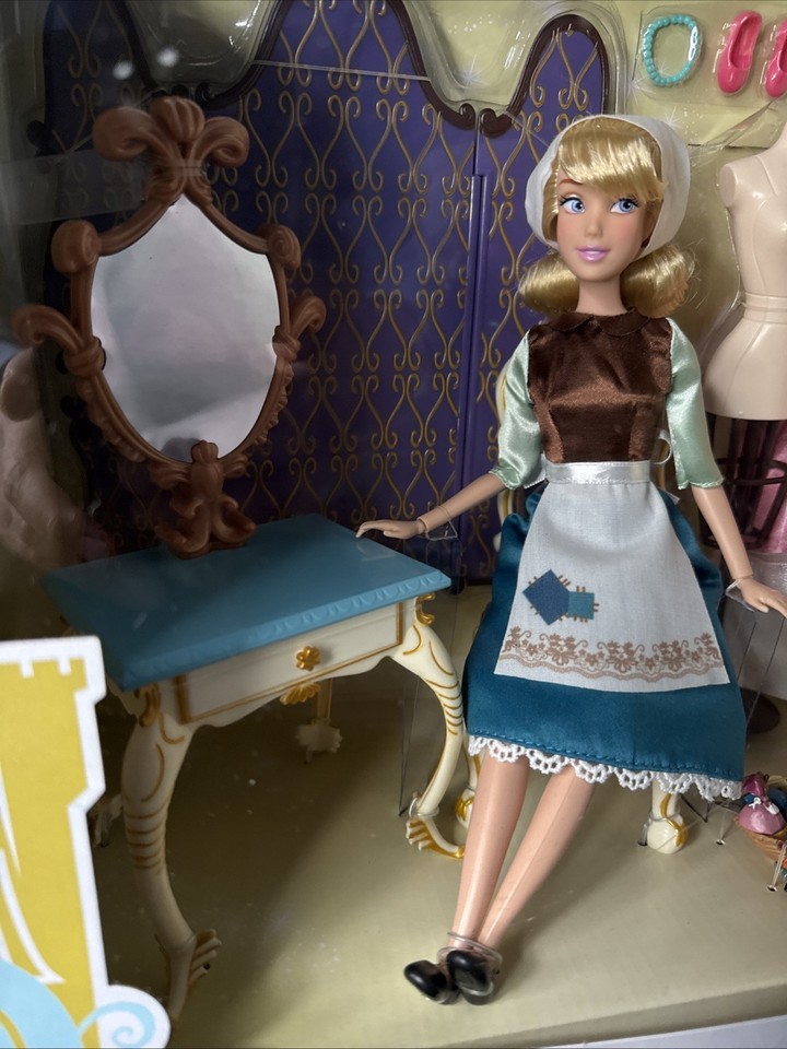 Disney Princess Cinderella Classic Doll with Vanity Play Set - New ...