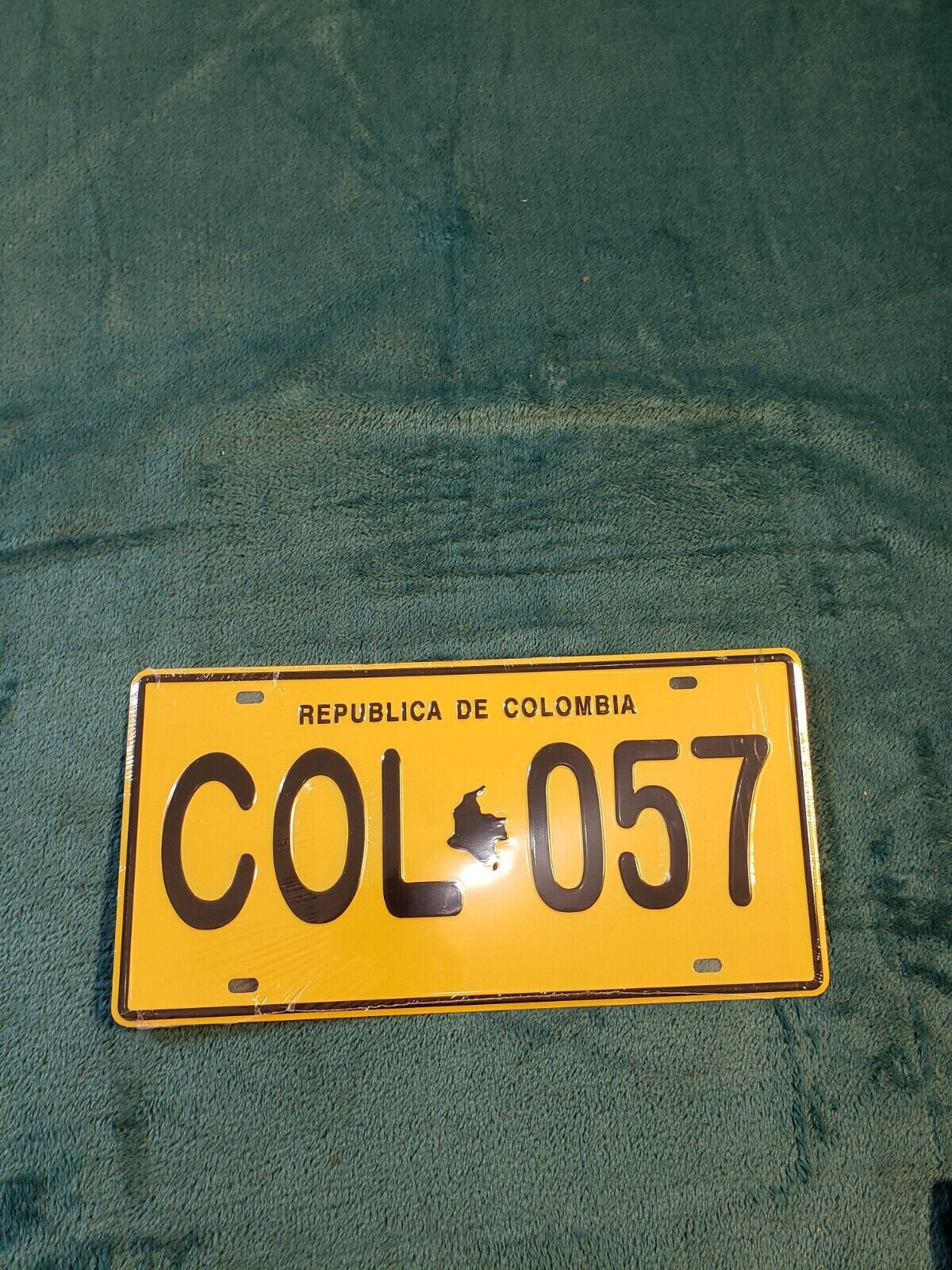 Colombia License Plate Republica De Colombia Yellow License Plate Placa ...
